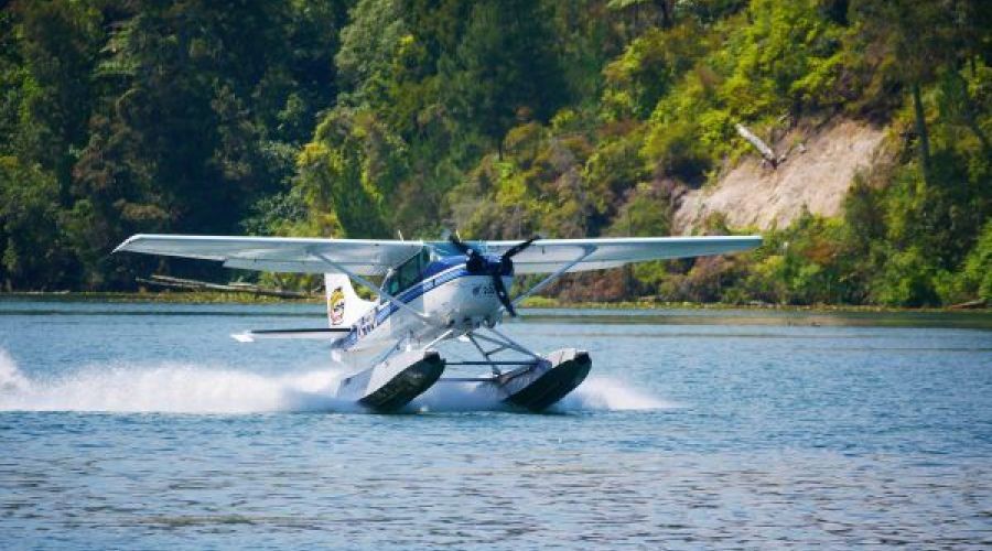 Taste of Taupo Floatplane | NZ Tourism Tours ️