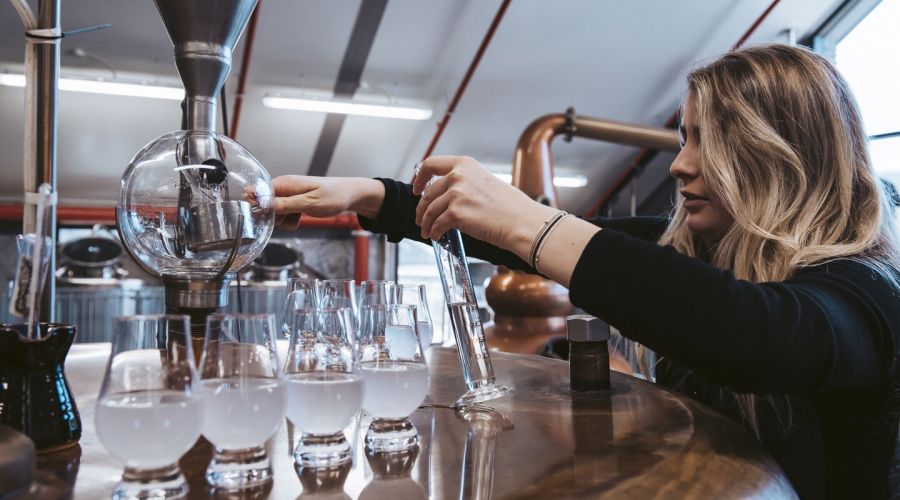 Queenstown Heli Gin Tour: A Luxurious Aerial and Tasting Experience ...